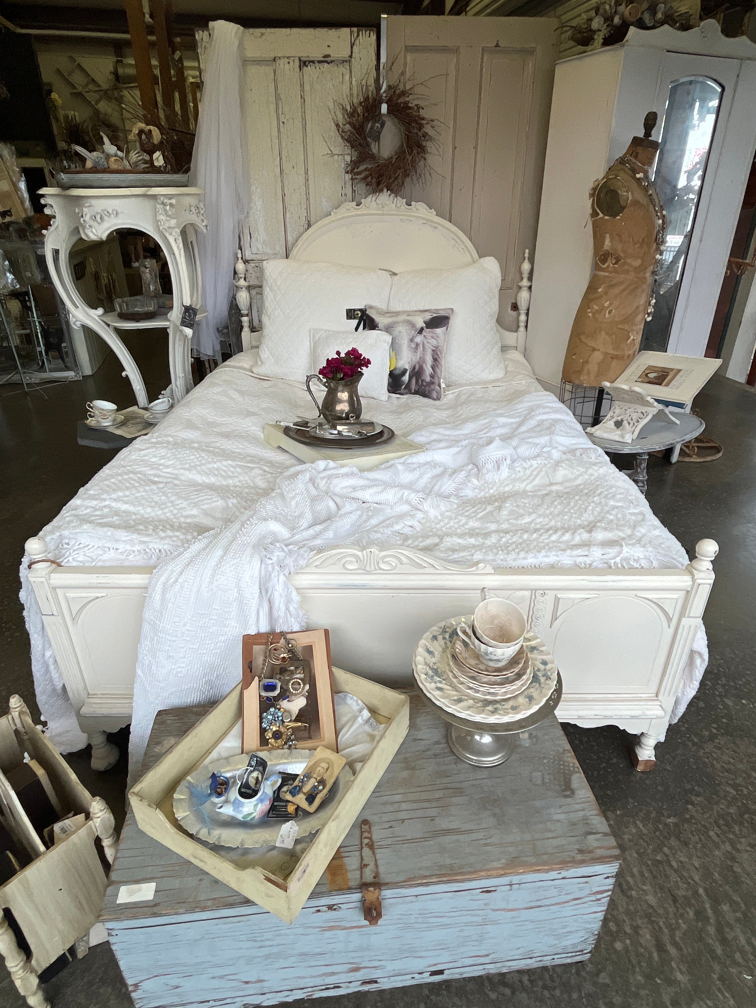 Crm Full Bed #75 – Mistress of Junk